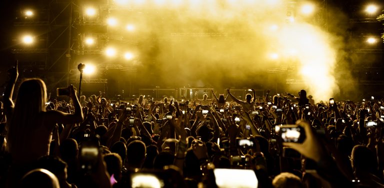 Maximizing Ticket Sales: Using AI-Driven Dynamic Pricing for Music ...